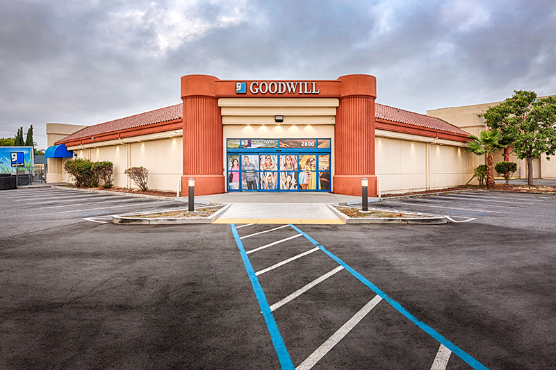 Toeniskoetter Construction - Retail